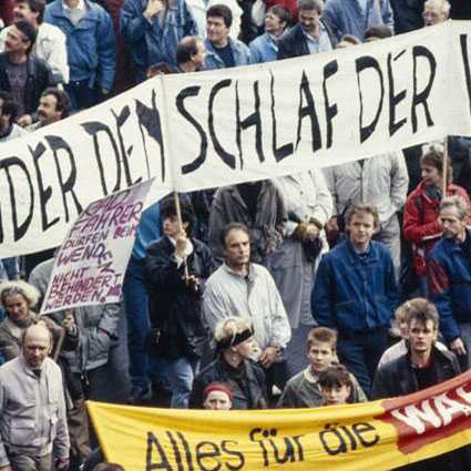 Gemeinsamkeiten und Unterschiede BRD versus DDR: Jugend - Deutschstunde Portal - Goethe-Institut