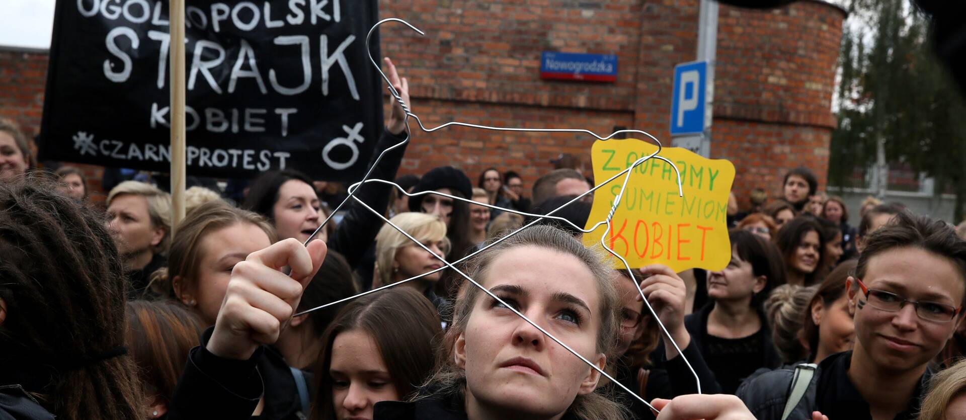 Dass Menschen in kleinen Städten protestieren macht ihnen Angst ...