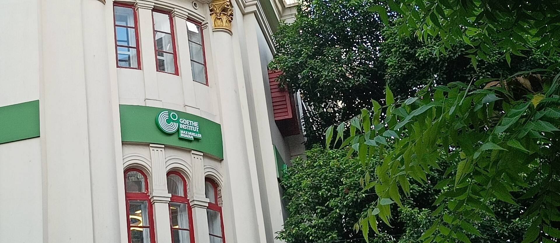 Library - Goethe-Institut / Max Mueller Bhavan Kolkata - Max Mueller Bhavan