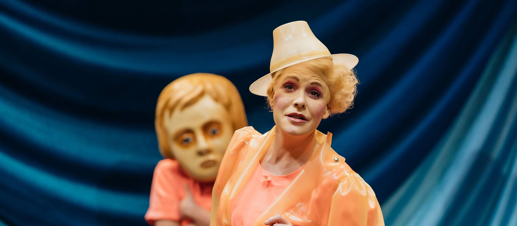 A Fondness for the large-scale Format - Zeitgeister - The Cultural ...