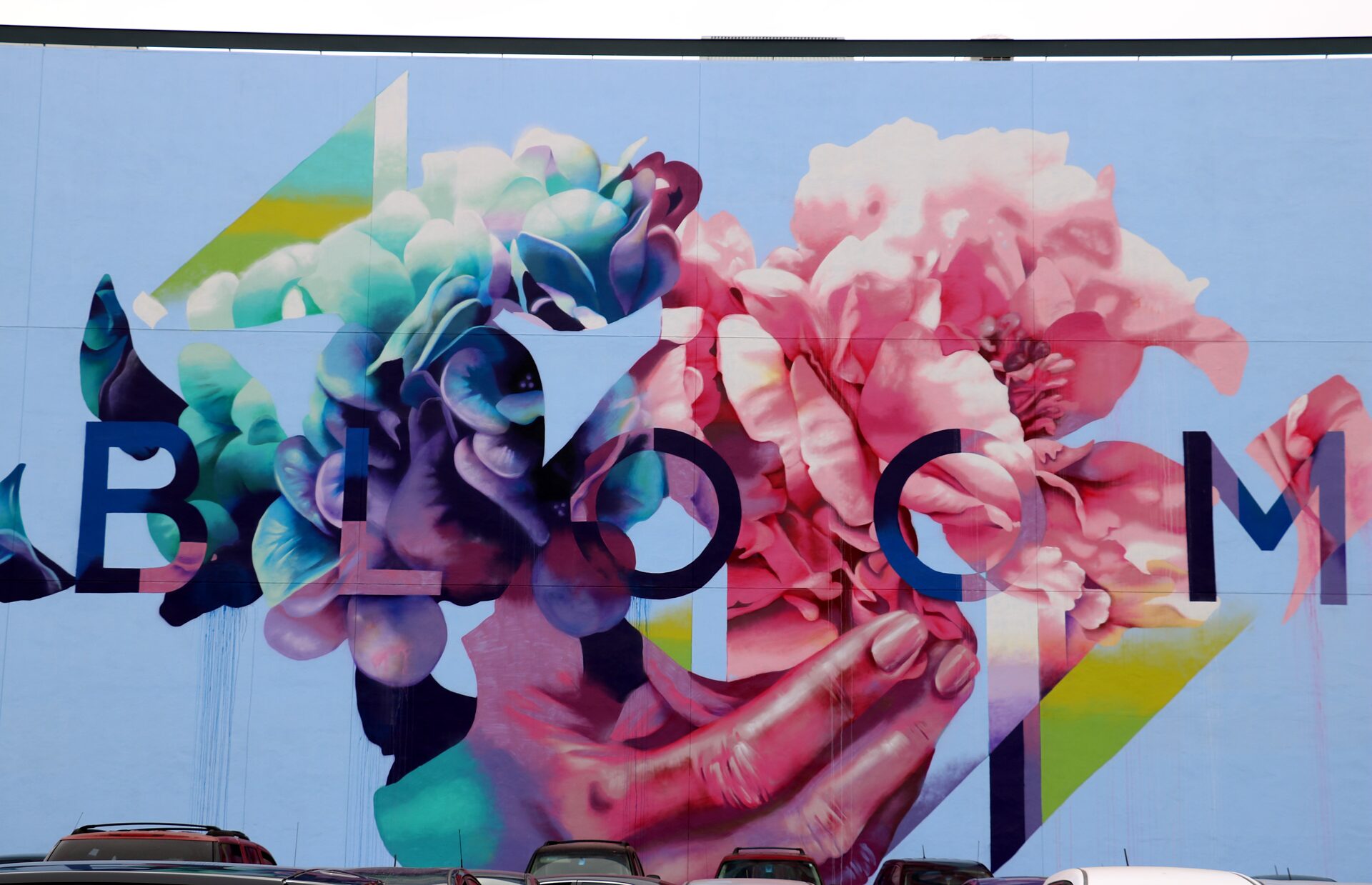 “Bloom” por Hueman - Gegenüber - Goethe-Institut