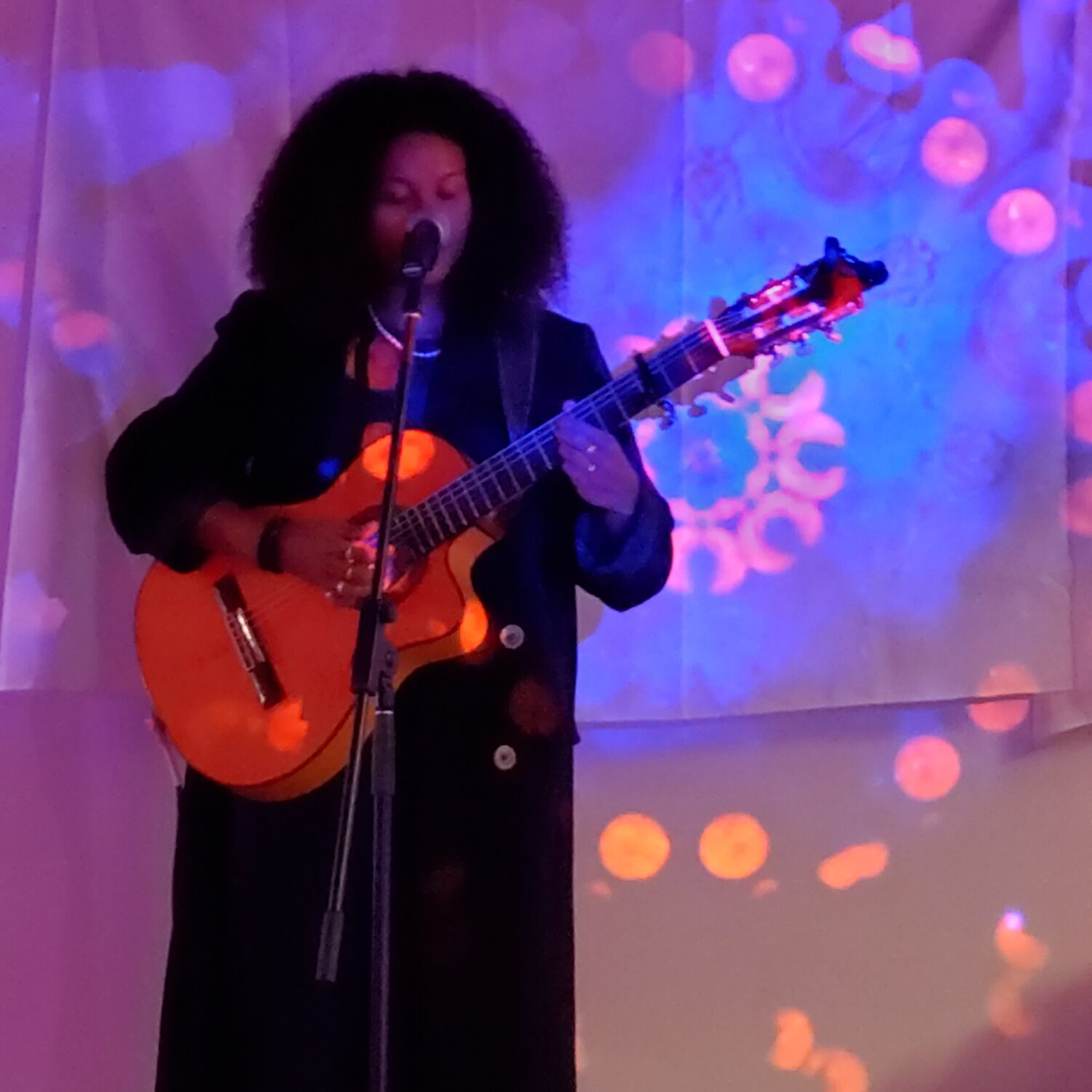 Always room for hope - Ami Warning on tour in Canada - Goethe-Institut ...