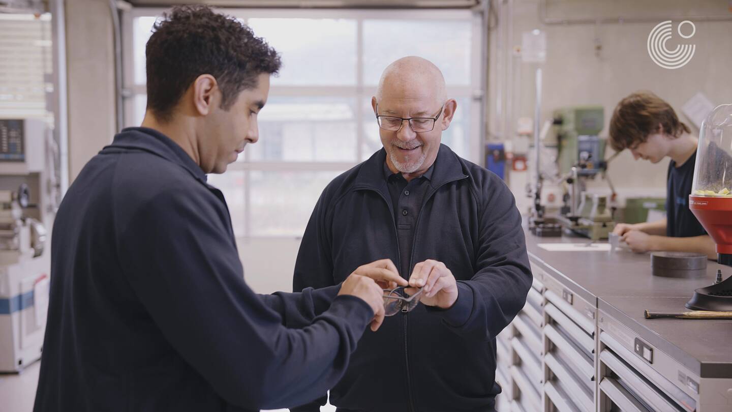 Theoretisch, praktisch, gut! - Meine Ausbildung in Deutschland - Mein ...