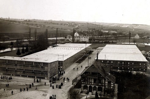 Magazin - Steiff-Spielzeugfabrik in Giengen: Gläserne Ikone der Moderne ...