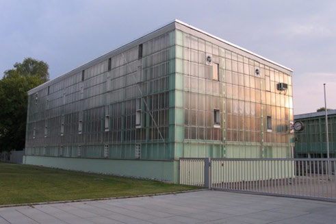 Magazin - Steiff Factory Building in Giengen: Glass-Icon of Modernism ...