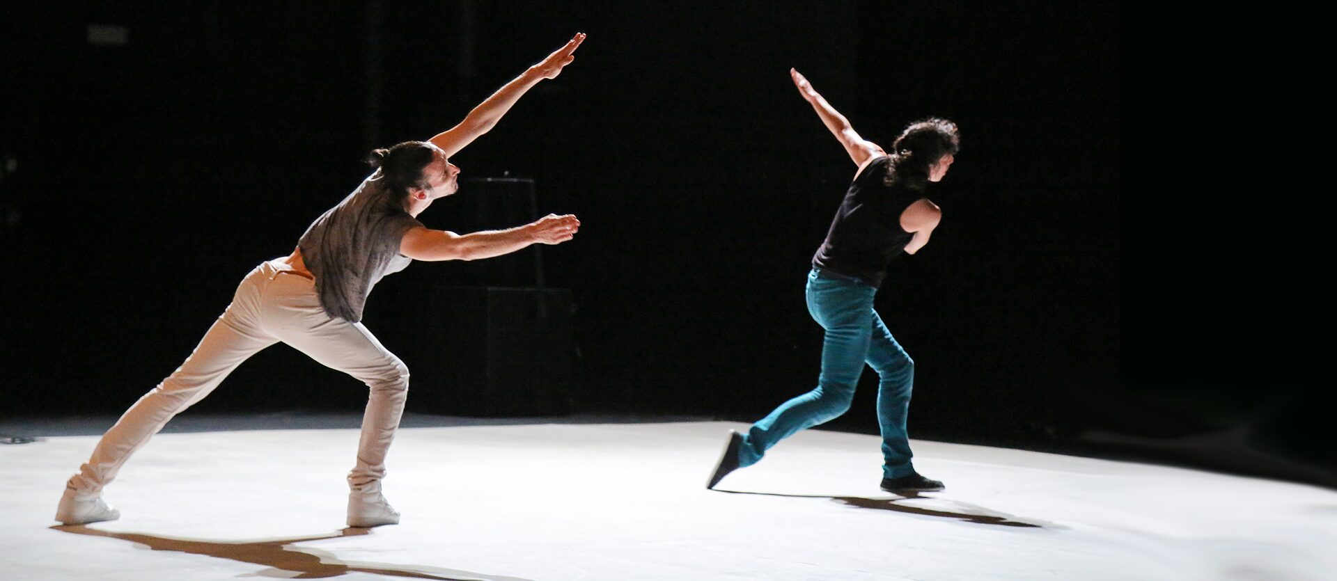 dance: Violet - Goethe-Institut Max Mueller Bhavan | India